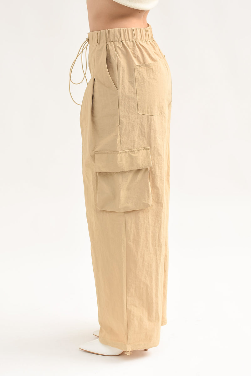 Pantalón Parachute cargo Kaki – Fashion Styled