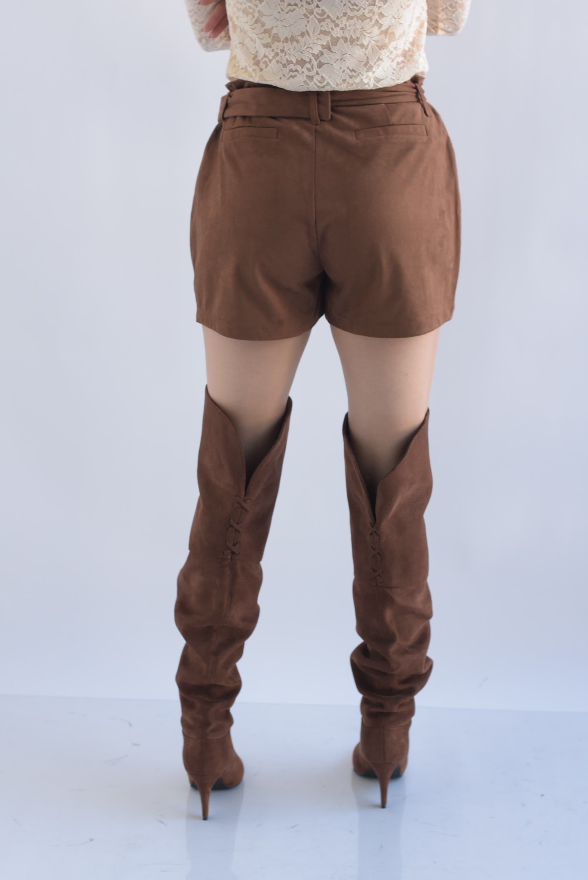 Short sastre suede Café – Fashion Styled